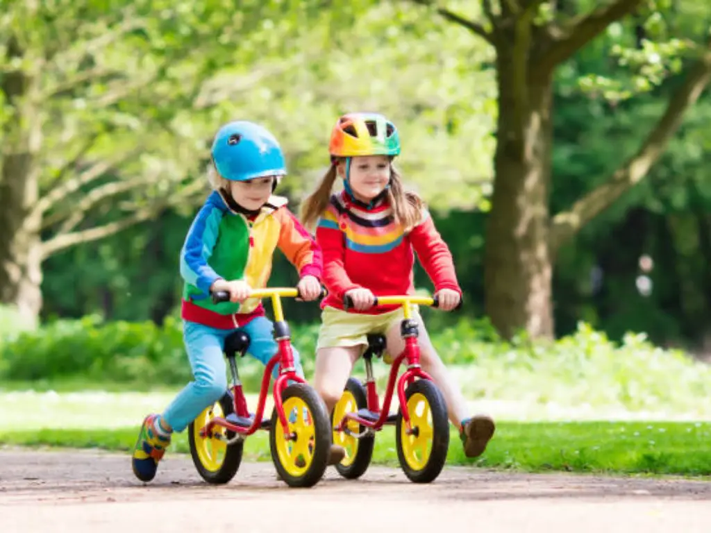 10 Tips on How to Balance on a Bike for Beginners - Luddy